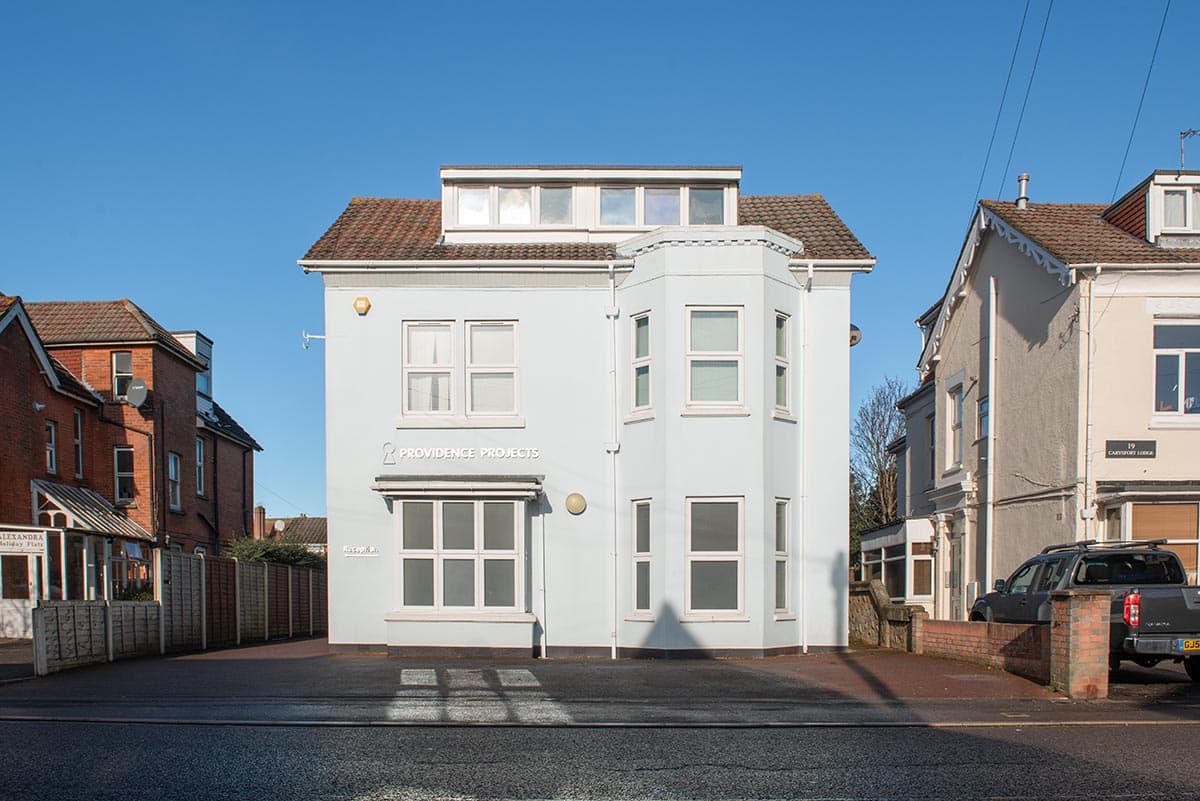 Celebrity-Success Rehab Joins The UKAT Group - PharmiWeb.com